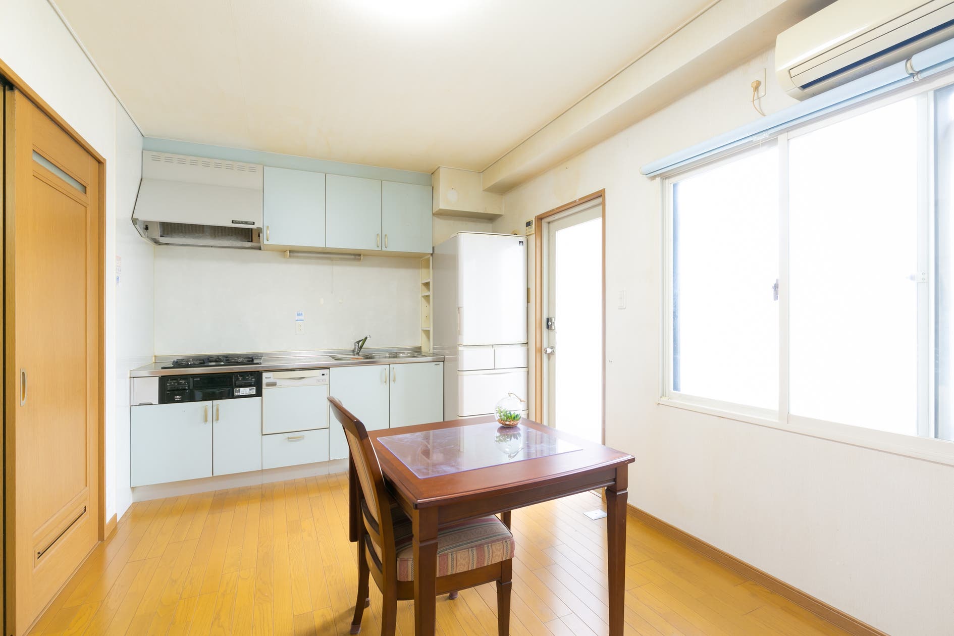 【一棟貸スタジオ/1F2F合わせて約100平】自然光が入るデザイン空間でヨガや武道など少人数フィットネスや２Fでミニパーティなどの写真13