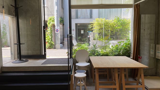 【中目黒駅2分】大きなガラス張りのウィンドウが特徴のビル1階路面店スペースの写真6