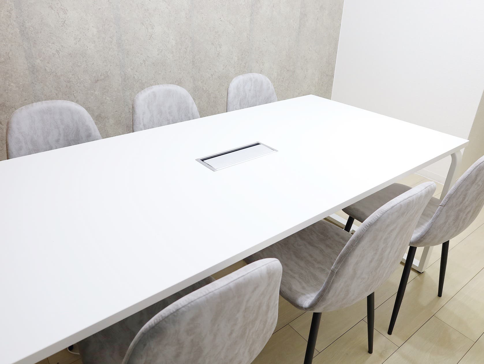 新宿駅南口徒歩1分/最大8名/無料Wifi/会議/テレワーク/ボードゲーム/ワークショップの写真8