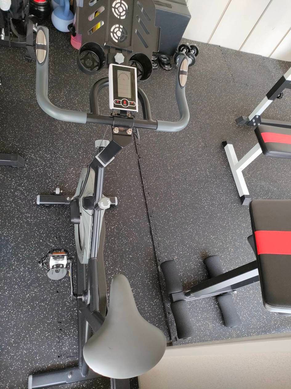 24時間ジム、新宿3丁目駅3分、当日予約でお得な割引きも！人気マルチマシン完備、個人利用可、自分好みの照明演出に、ドラマ出演ジムの写真19