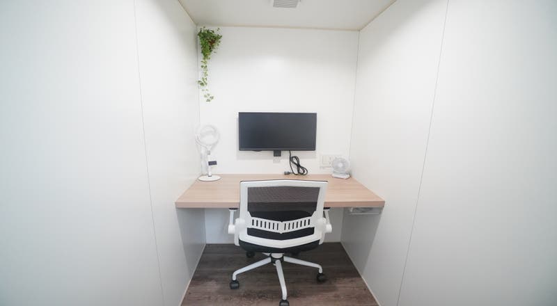 ＜PaO Work 新宿No.2＞完全個室ワークブース💼光回線高速Wi-Fi📶モニター🖥テレワーク/ZOOM/面接/自習/作業の評価とレビュー | スペースマーケット