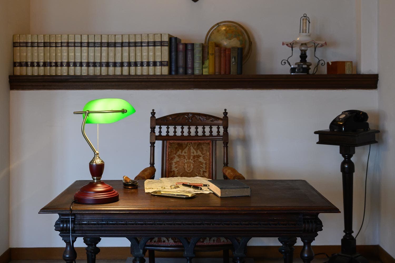 <非商用個人利用>文京区千駄木　外観撮影もできる本格的洋館スタジオ　の写真7