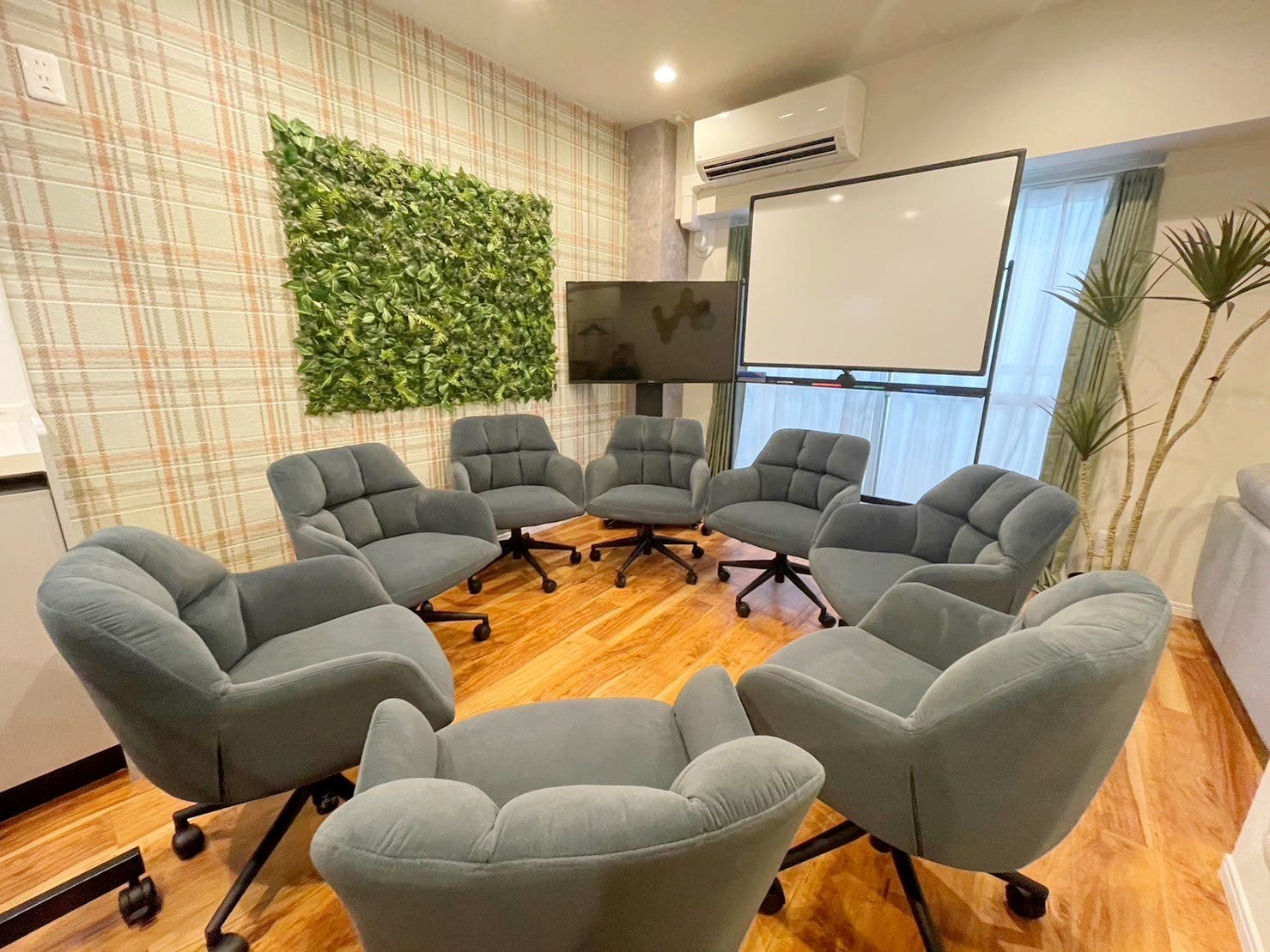 【中野駅徒歩3分！12名利用可！】高速光WiFi・大型モニター・ホワイトボード全て無料！ふれあい貸し会議室 中野Aの写真7