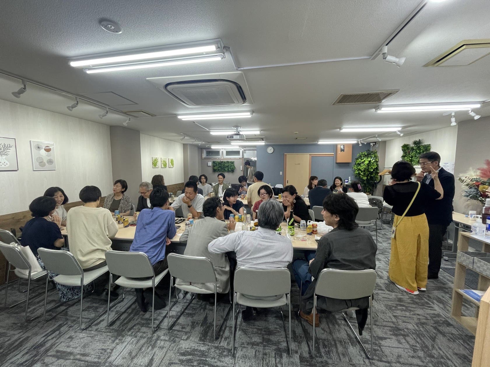 【市ヶ谷・半蔵門・九段下】最大54名収容の綺麗な会議室/会議・研修・イベント・ゲーム会/高速光WIFI/高画質プロジェクターの写真10