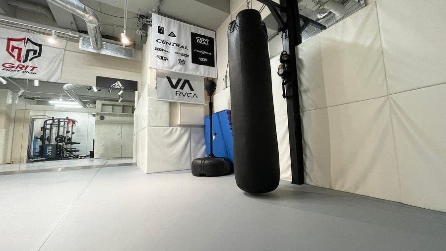 グリットファイトショップ内 水道橋駅徒歩2分 サンドバッグ完備 ボクシング ヨガ ダンス パーソナルの写真9