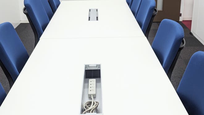 【西新宿駅直結/新宿アイランドタワー】10名 会議室/受付有り/Wi-Fi・ホワイトボード・スクリーンの写真6