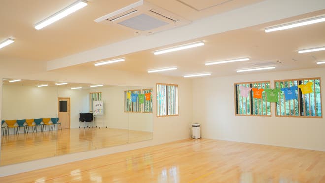 <レンタルスタジオSPOCCO鶴舞公園>ツルマガーデン内🌳更衣室👗大型パネルミラー🧘♀️Wi-Fi📶の写真6