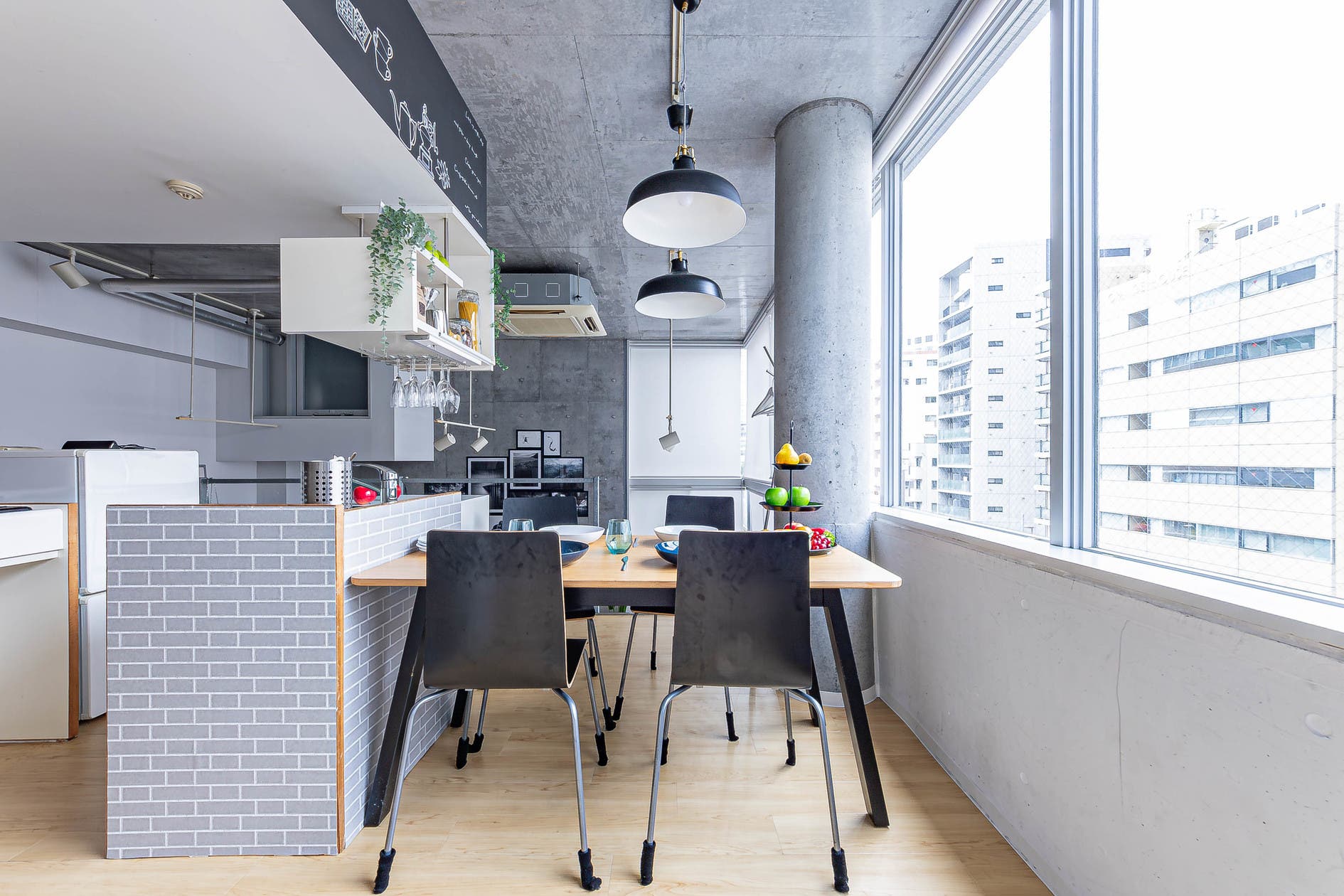 Ａ２．［天井高4M・2面採光］多面性のあるスタイリッシュ空間　MV/対談/カフェ/バス/ベッドの写真14