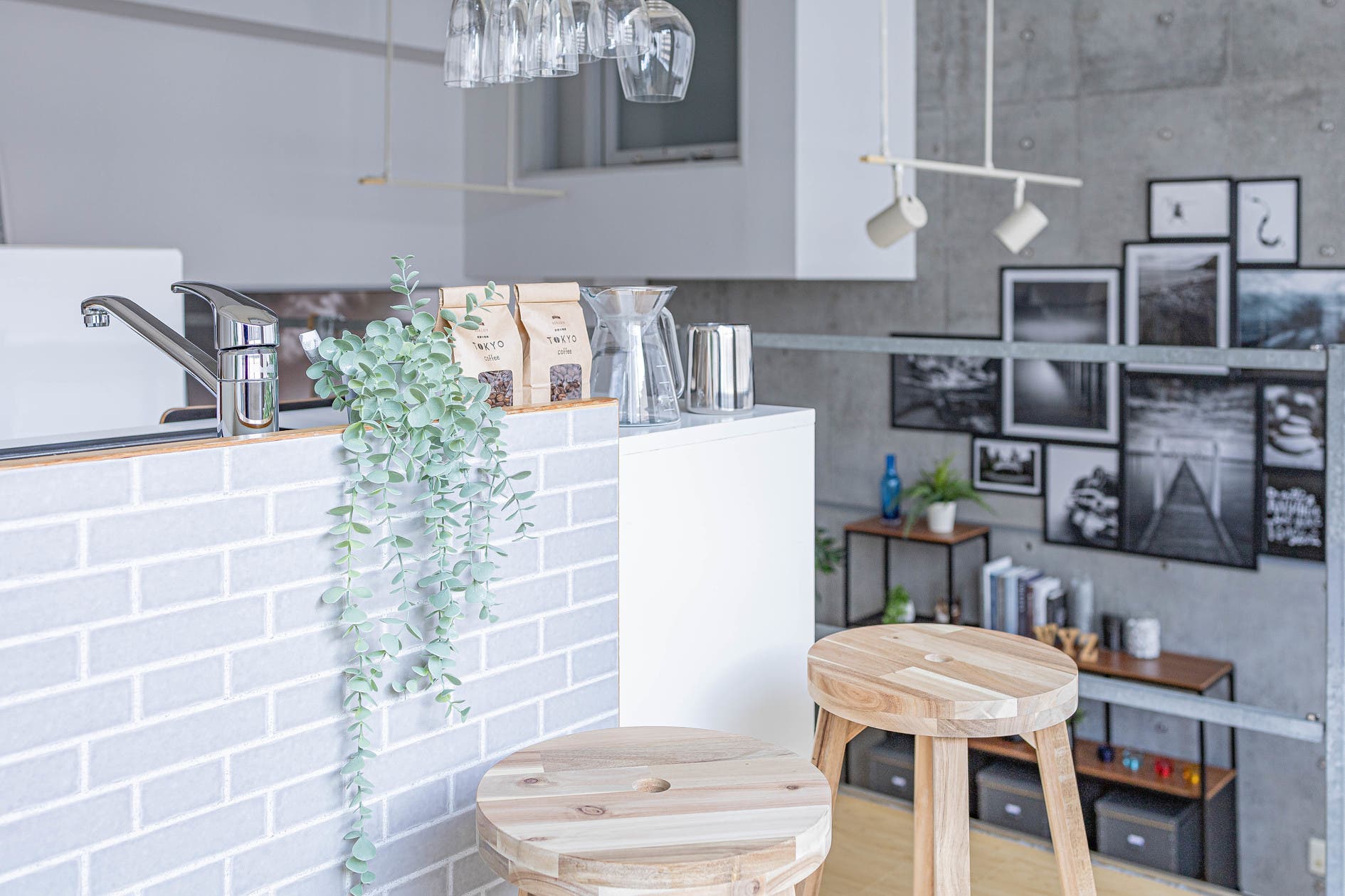 Ａ２．［天井高4M・2面採光］多面性のあるスタイリッシュ空間　MV/対談/カフェ/バス/ベッドの写真12