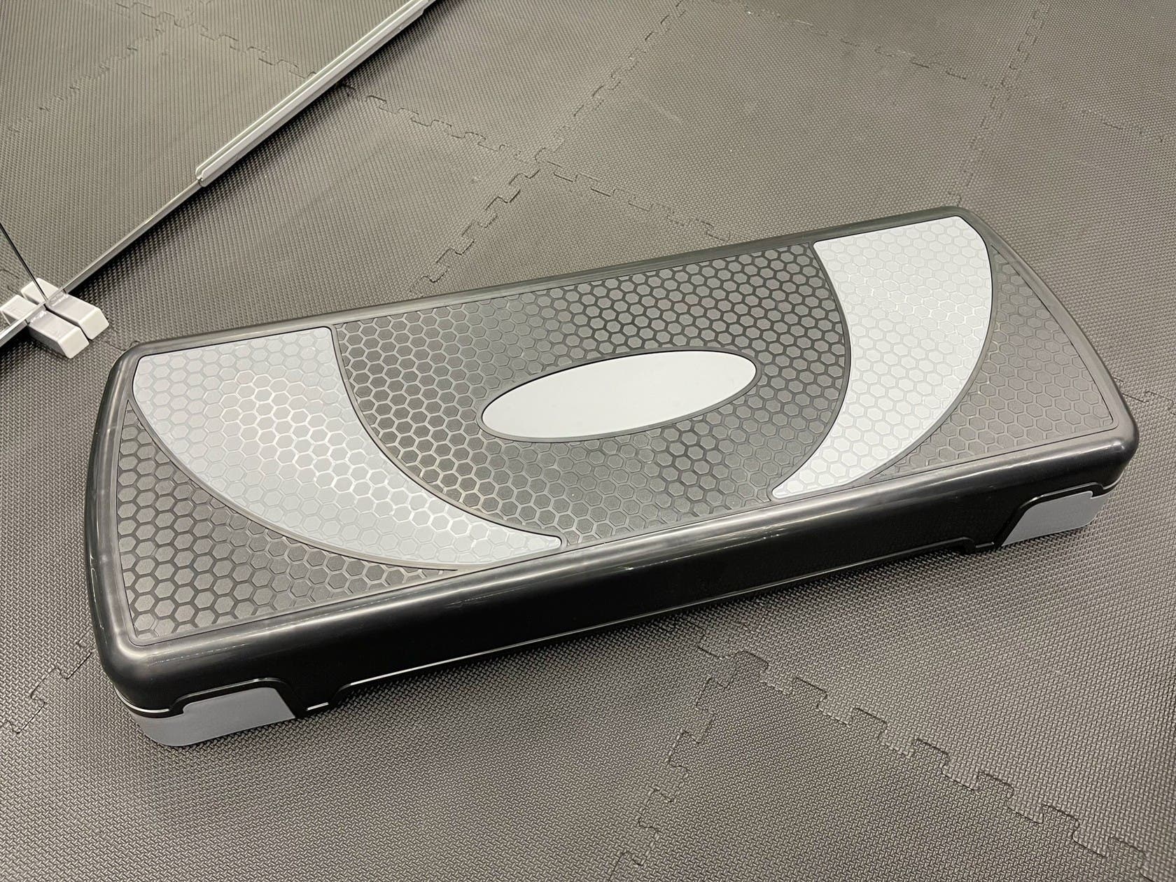 【JR目黒駅３分】✨目黒最安値✨ 駅チカ！高性能設備、清潔感のある豪華な内装、トレーニング器具充実の写真14