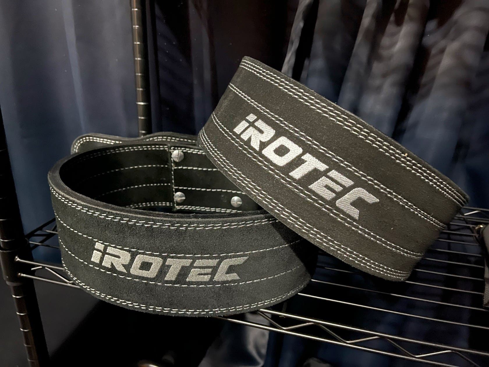 【JR目黒駅３分】✨目黒最安値✨ 駅チカ！高性能設備、清潔感のある豪華な内装、トレーニング器具充実の写真19