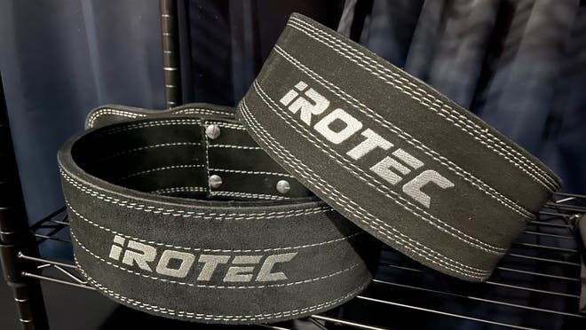 【JR目黒駅3分】✨目黒最安値✨ 駅チカ!高性能設備、清潔感のある豪華な内装、トレーニング器具充実の写真19