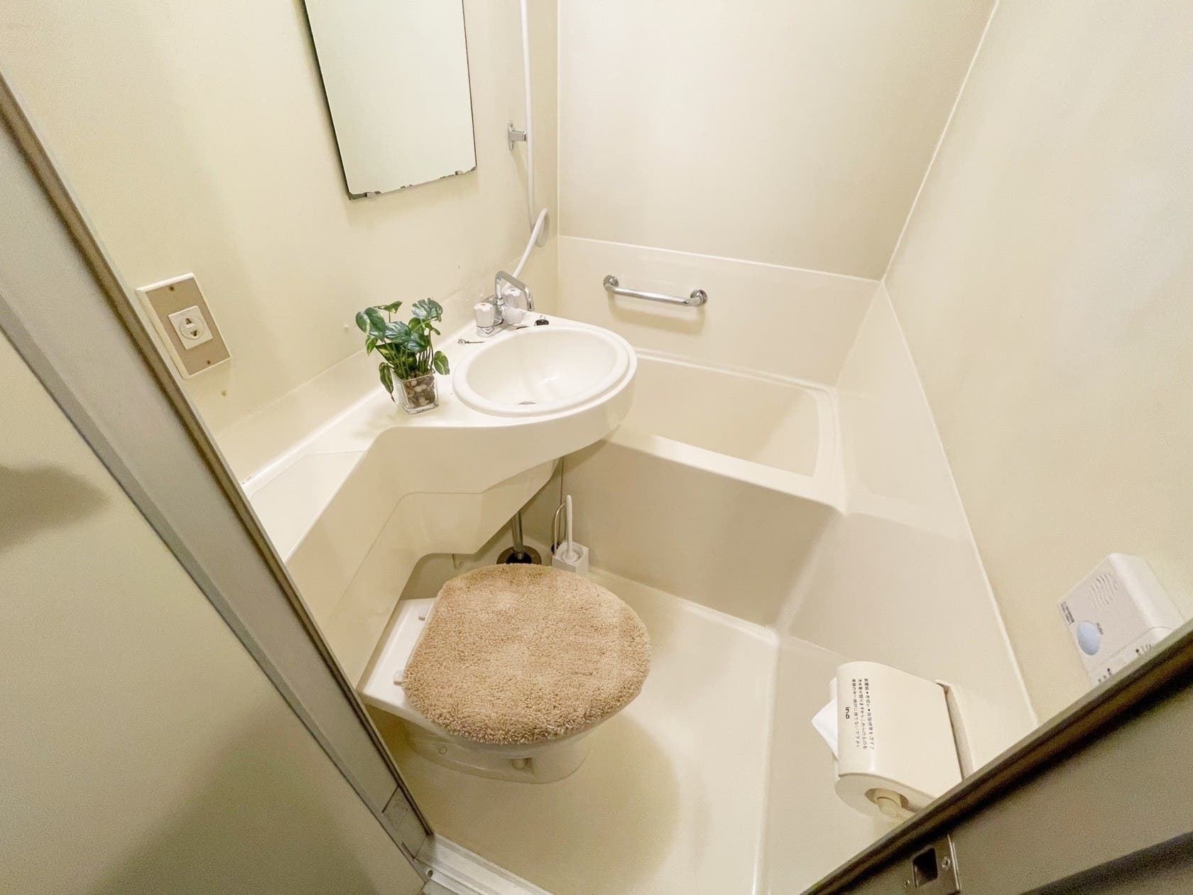 【JR目黒駅３分】✨目黒最安値✨ 駅チカ！高性能設備、清潔感のある豪華な内装、トレーニング器具充実の写真21