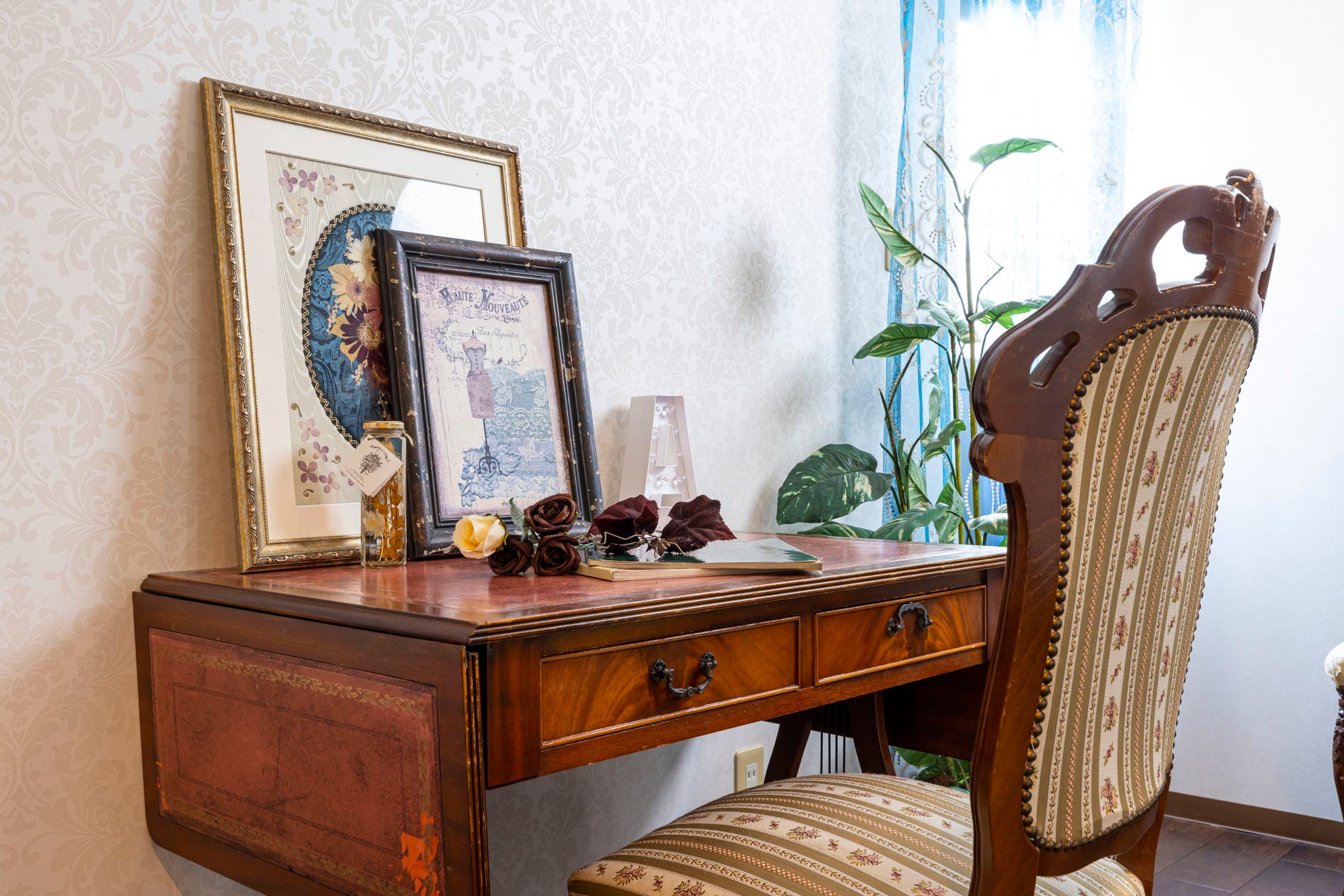 1組様貸切!【アンティークス名古屋港】ポートレート/コスプレ/パーティ/商用利用|アンティークに囲まれたスタジオでゆったり撮影の写真4