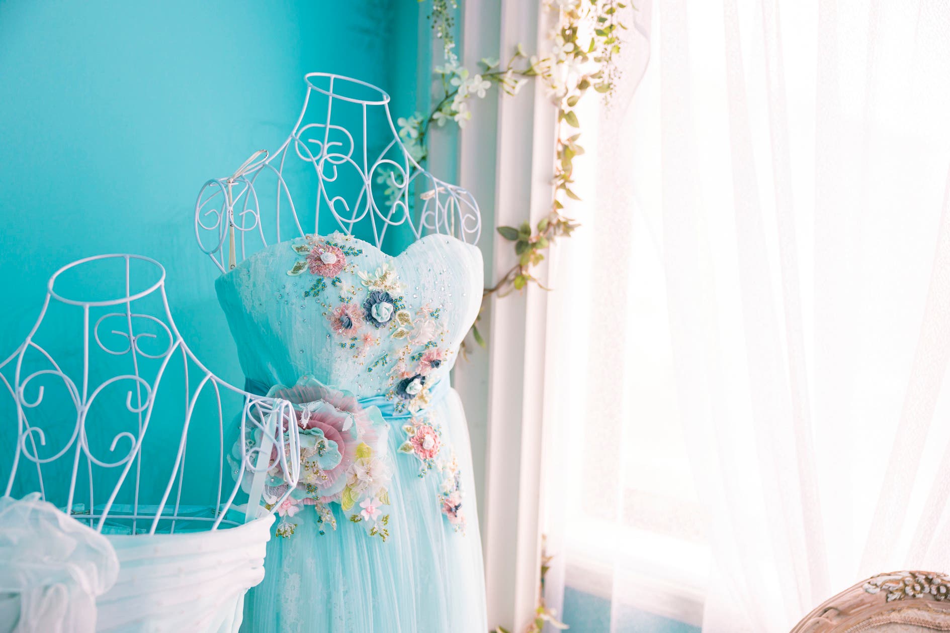 1組様貸切!【アンティークス名古屋港】ポートレート/コスプレ/パーティ/商用利用|アンティークに囲まれたスタジオでゆったり撮影の写真15