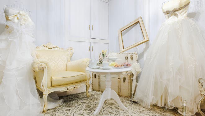 1組貸切型フォトスタジオ【アンティークス名古屋北店】ポートレート/コスプレ/パーティ/本人不在の誕生日会/商用利用可の写真1