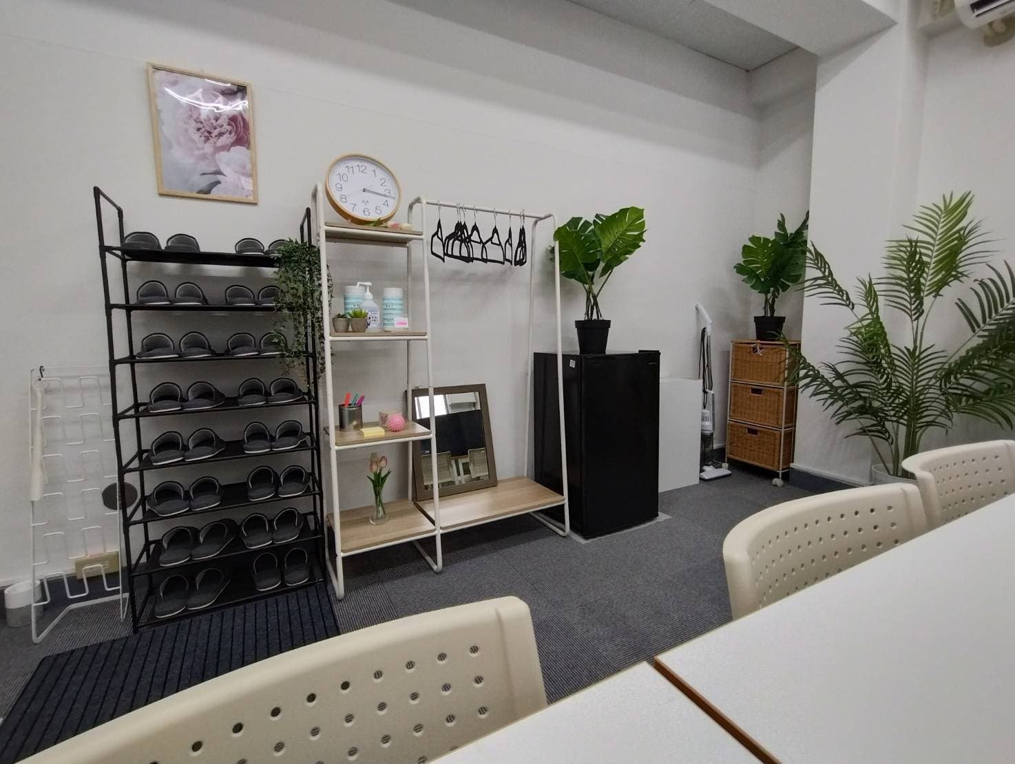 直前割を実施✨神田WEST🍀14名＋４名🍀 WIFI/モニター/施術ベッド/備品無料✨1日プラン有✨会議ゲーム勉強会✨の写真9