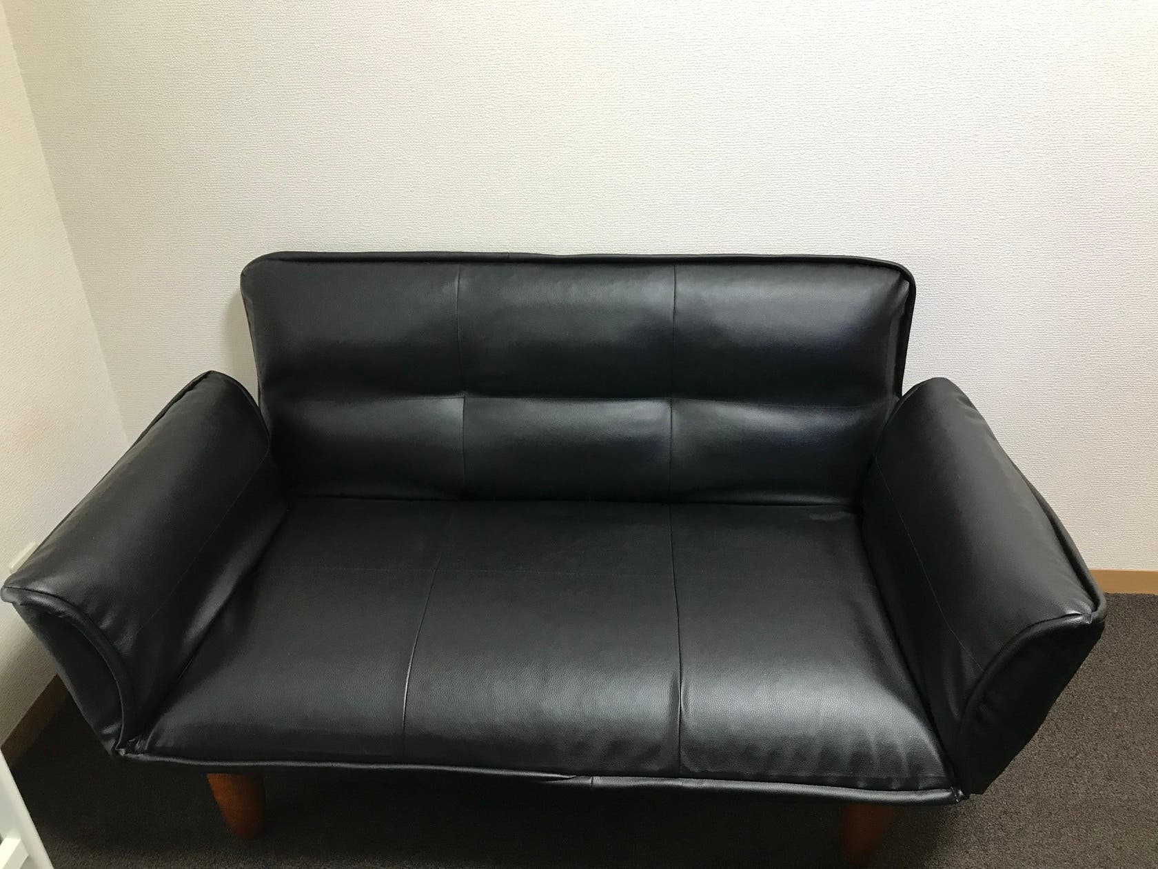 【天満橋駅2分】完全個室タイプの会議室・41インチモニター・パソコン無料貸出／面接面談・勉強会・打合せ・レッスンの写真5