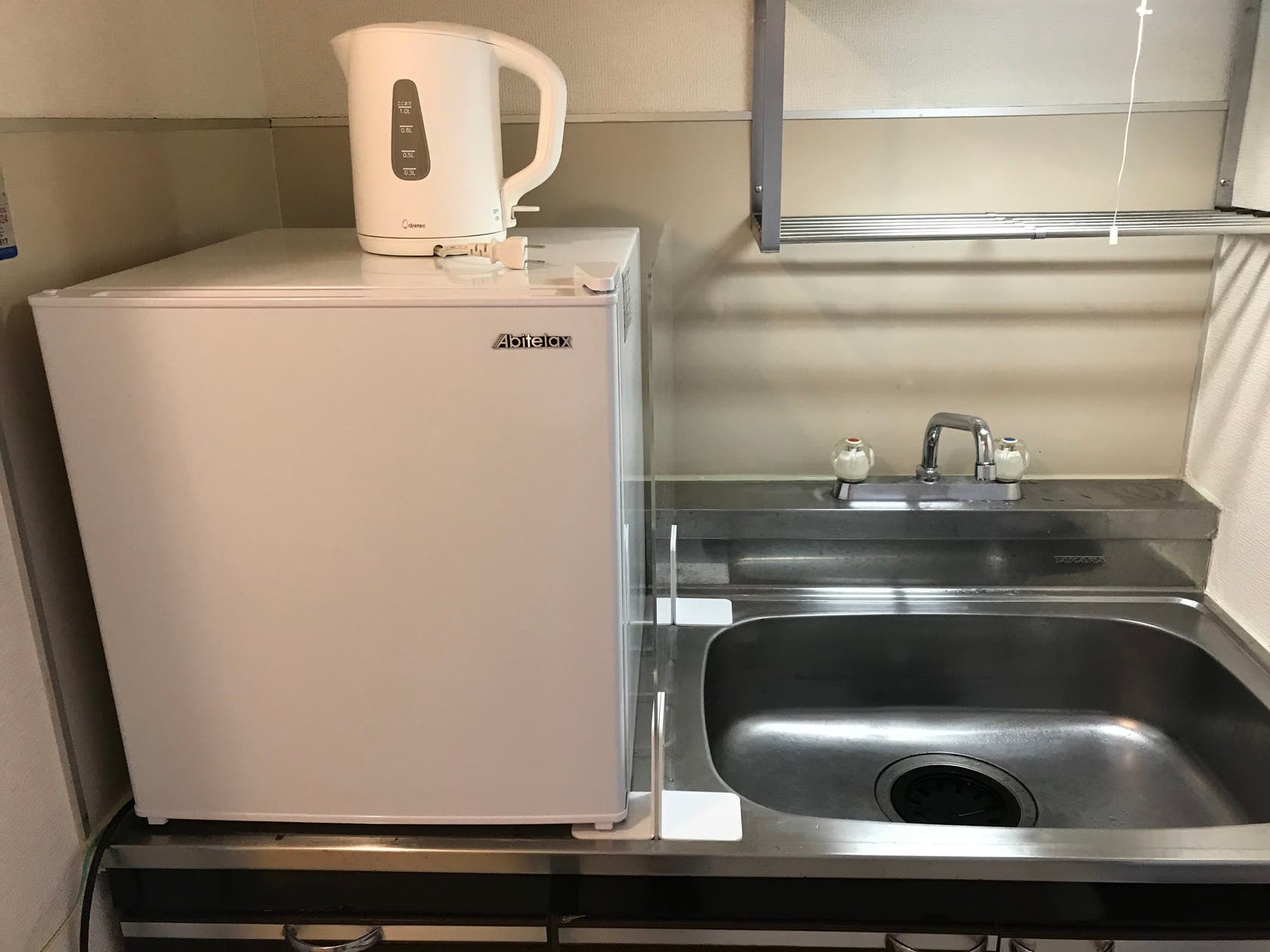 【天満橋駅2分】完全個室タイプの会議室・41インチモニター・パソコン無料貸出／面接面談・勉強会・打合せ・レッスンの写真6