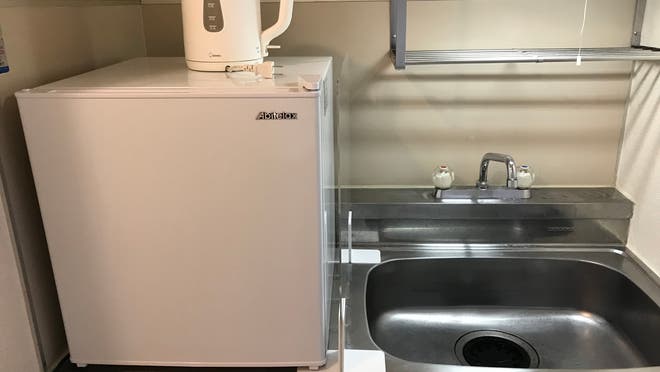 【天満橋駅2分】完全個室タイプの会議室・41インチモニター・パソコン無料貸出/面接面談・勉強会・打合せ・レッスンの写真6