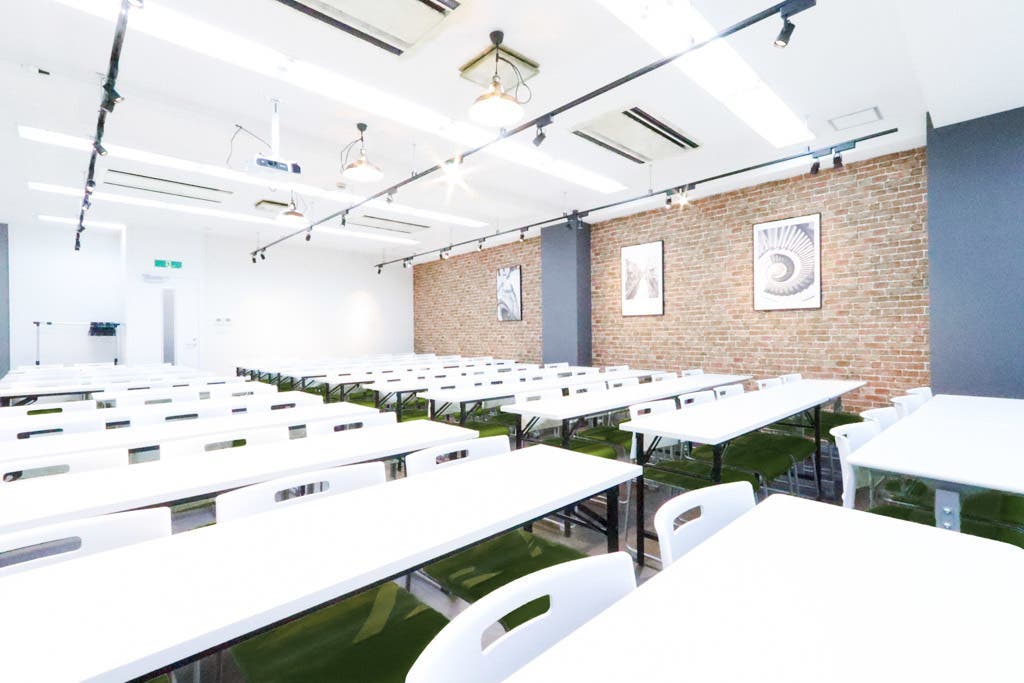 【五反田駅 徒歩1分！大型会議室！91名利用可！】高性能プロジェクター・マイク・WiFi無料！ふれあい貸し会議室 五反田No79の写真6