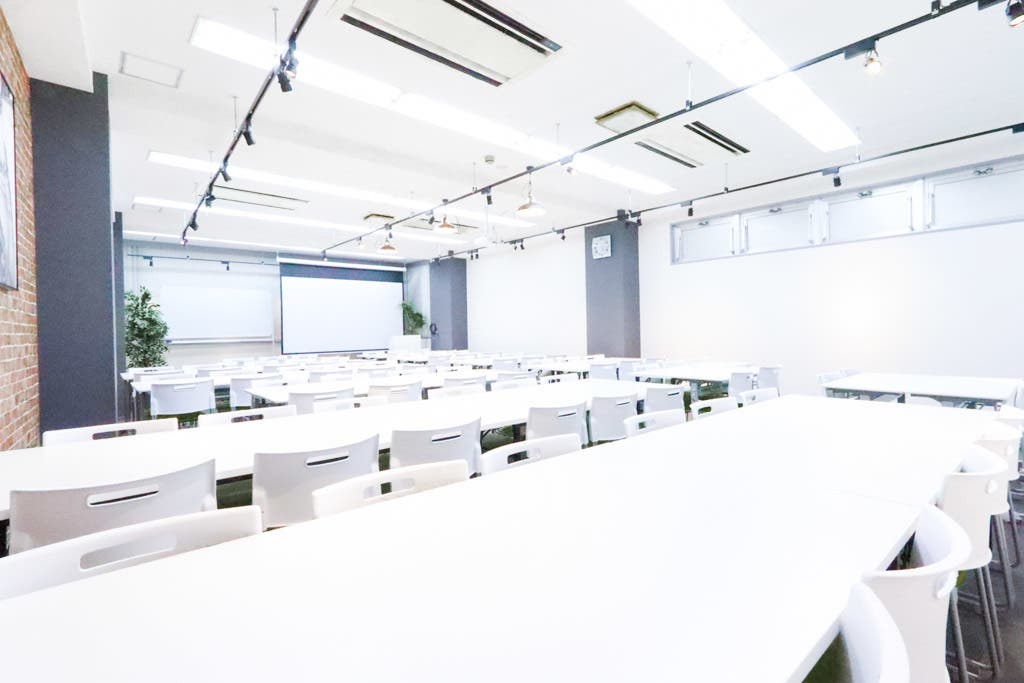 【五反田駅 徒歩1分！大型会議室！91名利用可！】高性能プロジェクター・マイク・WiFi無料！ふれあい貸し会議室 五反田No79の写真9