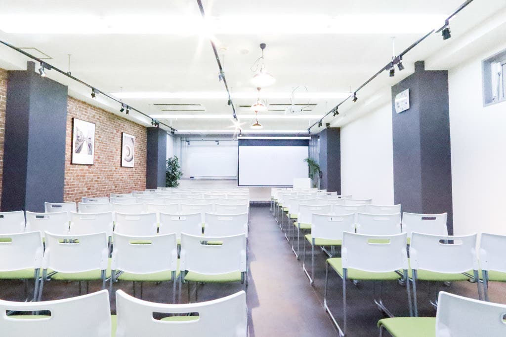 【五反田駅 徒歩1分！大型会議室！91名利用可！】高性能プロジェクター・マイク・WiFi無料！ふれあい貸し会議室 五反田No79の写真16