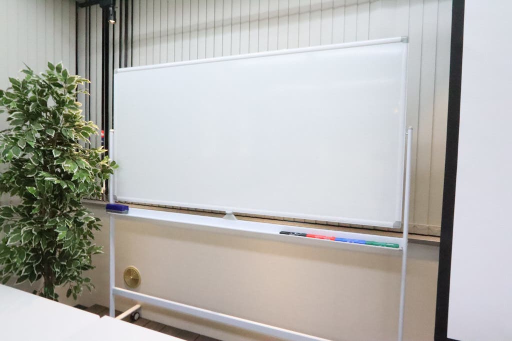 【五反田駅 徒歩1分！大型会議室！91名利用可！】高性能プロジェクター・マイク・WiFi無料！ふれあい貸し会議室 五反田No79の写真25