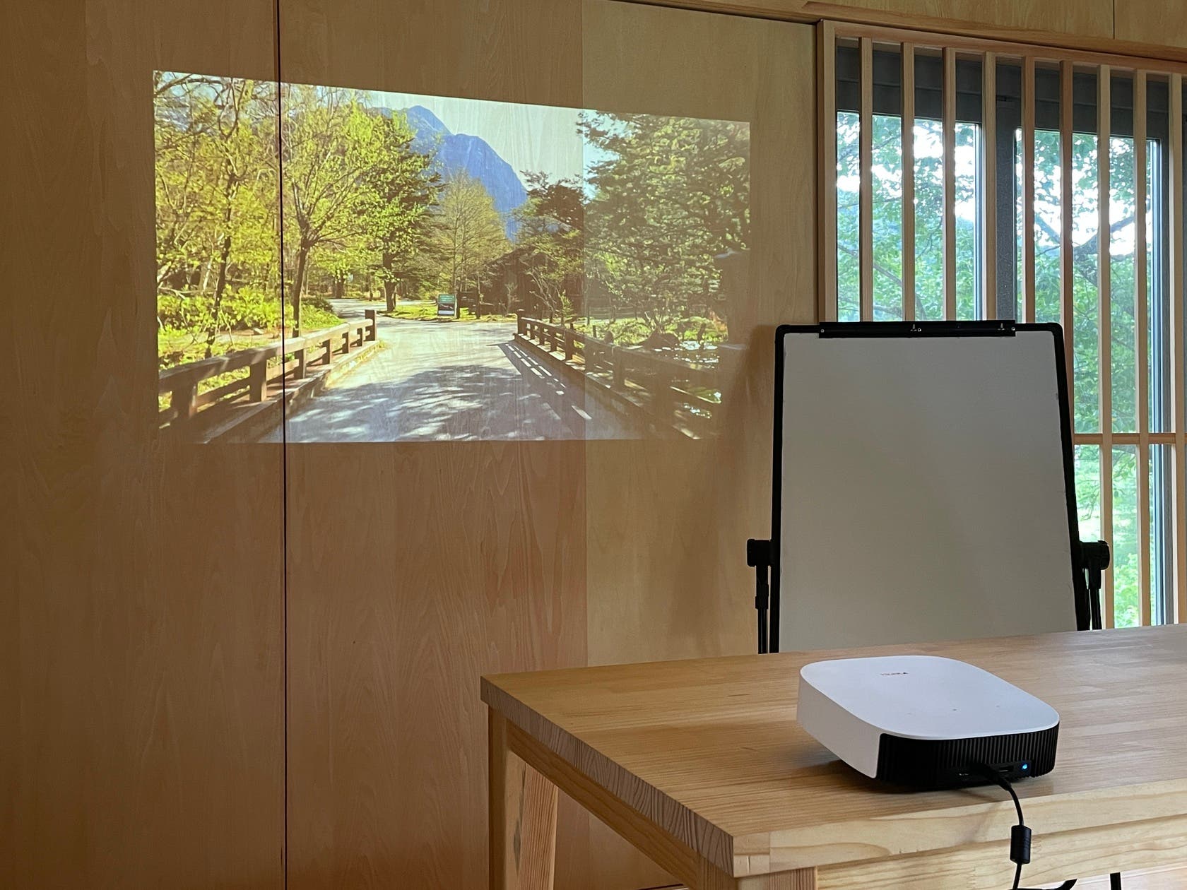 【独占1日貸】都心から車でで110分、自然に囲まれた700㎡のワークスペースでオフサイトミーティングの写真3