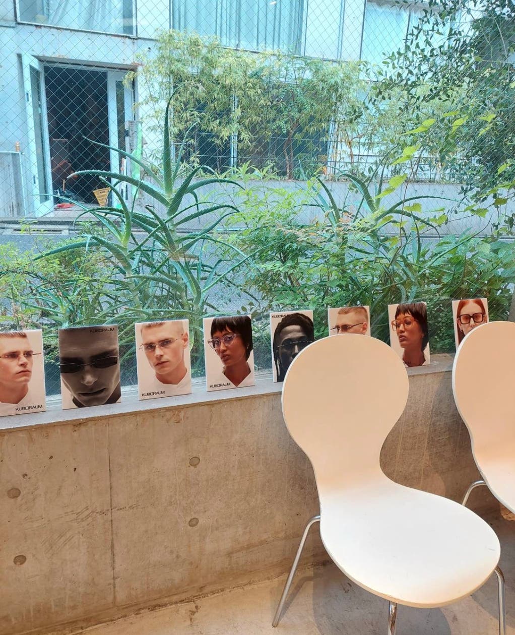 【中目黒駅2分】大きなガラス張りのウィンドウが特徴のビル1階路面店スペースの写真8