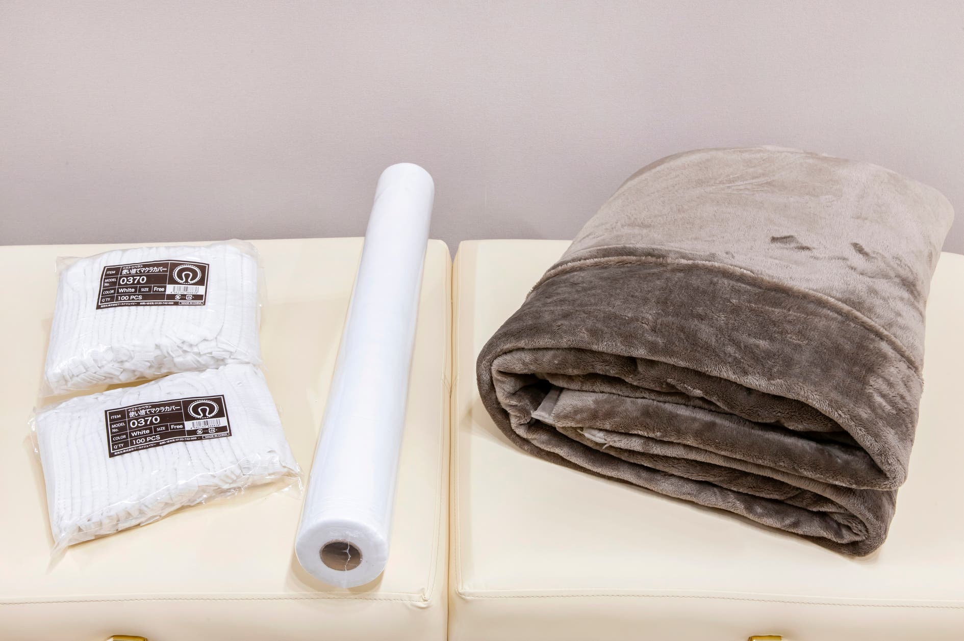 【新宿御苑前駅徒歩1分】【完全個室型レンタルサロン】エステ・整体/広々31㎡個室/即予約可能/施術台2台有/備品無料/固定光の写真15