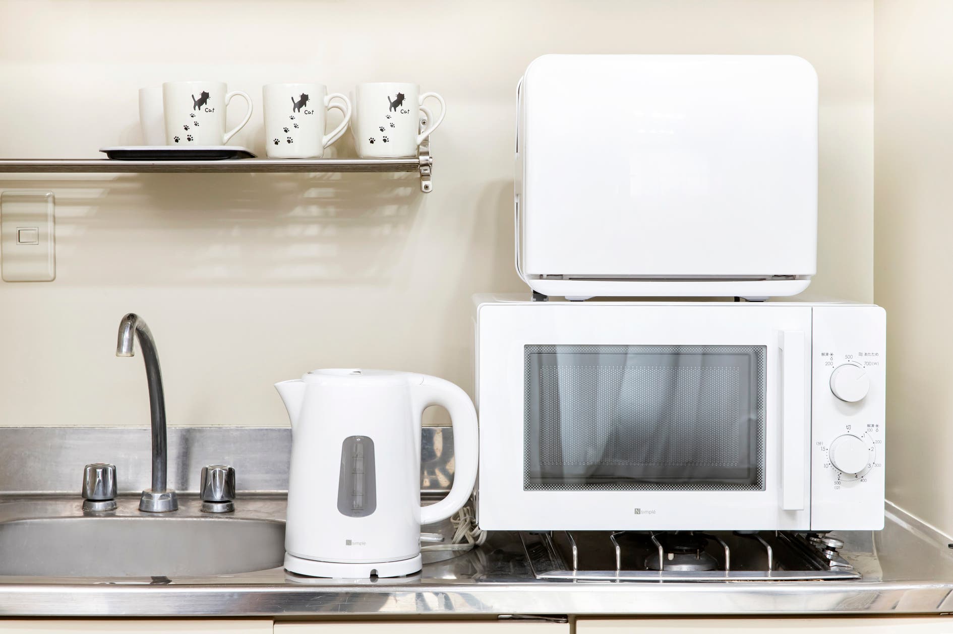 【新宿御苑前駅徒歩1分】【完全個室型レンタルサロン】エステ・整体/広々31㎡個室/即予約可能/施術台2台有/備品無料/固定光の写真21