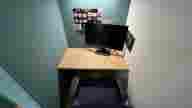 【新宿駅直結】モニター付きオンライン会議可能!1名用半個室(Room8)の写真2