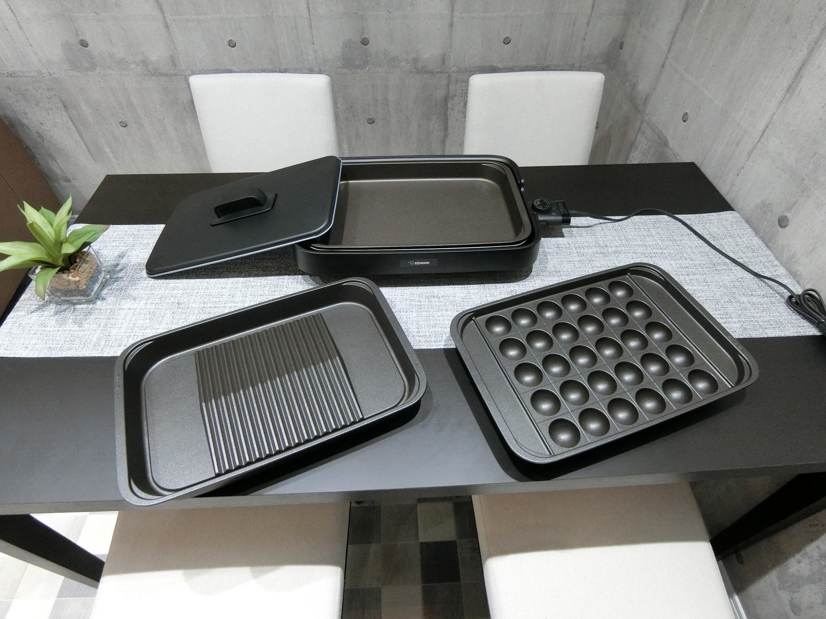 ホットプレート(たこ焼き・焼肉・深型)の画像1