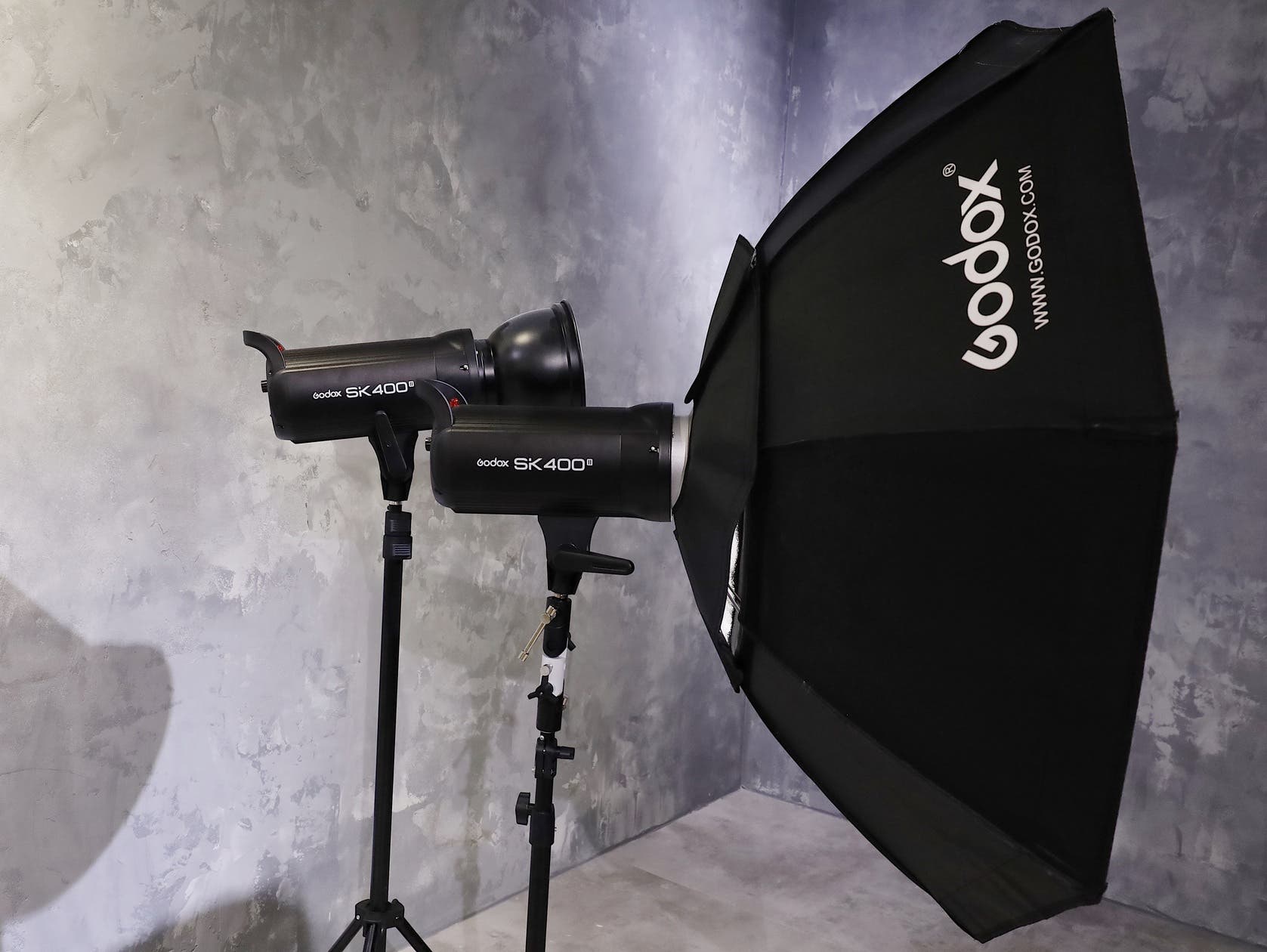 【東銀座駅1分】大型Ｌ字漆喰壁、対談動画配信、商品・動画撮影、ウェディング、家族、マタニティ、自然光3面、背景5、移動式パネルの写真23