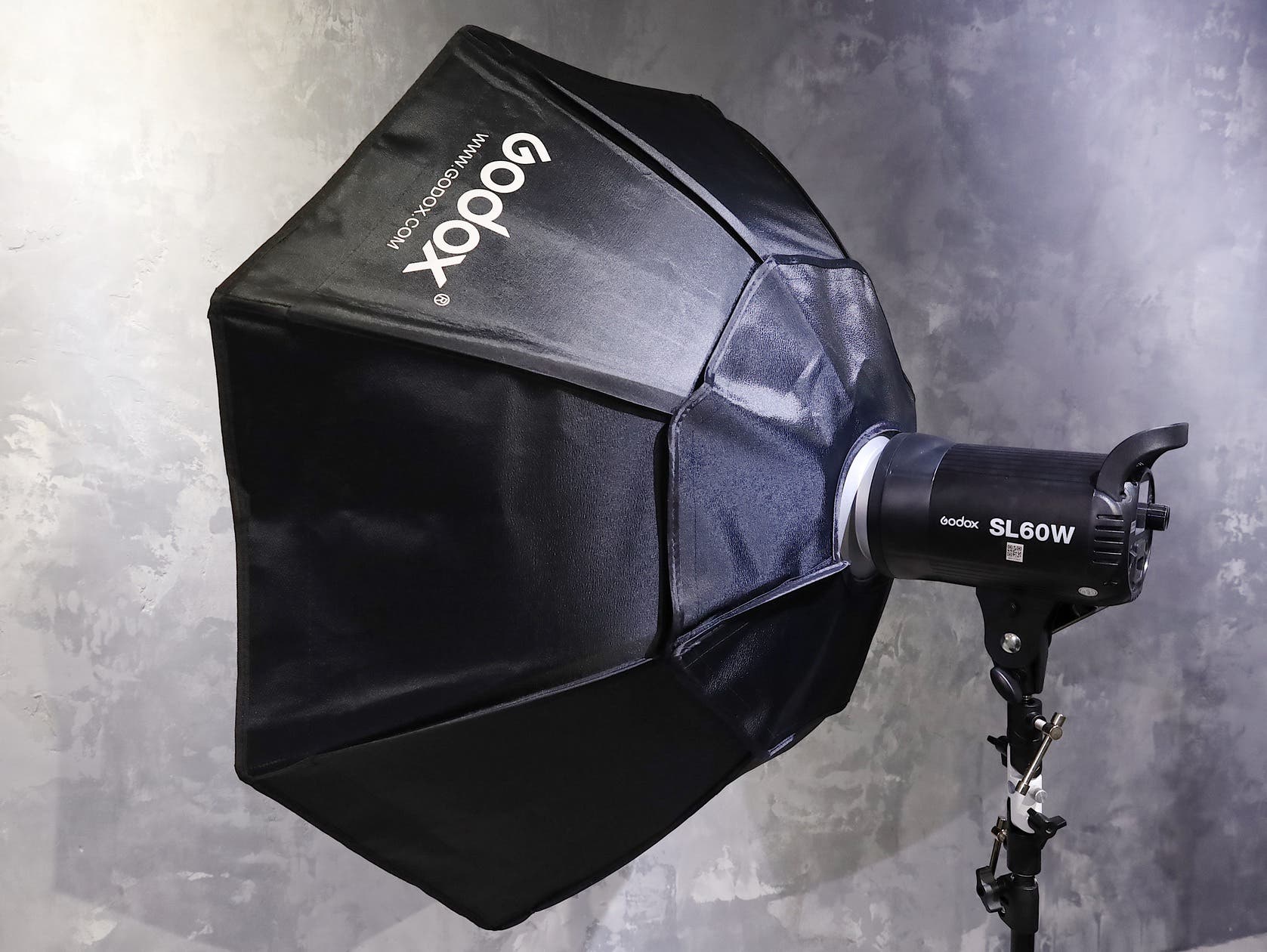 【東銀座駅1分】大型Ｌ字漆喰壁、対談動画配信、商品・動画撮影、ウェディング、家族、マタニティ、自然光3面、背景5、移動式パネルの写真24