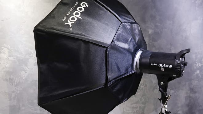 【東銀座駅1分】大型L字漆喰壁、対談動画配信、商品・動画撮影、ウェディング、家族、マタニティ、自然光3面、背景5、移動式パネルの写真24