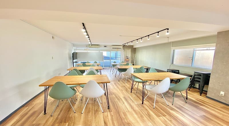 セミナー懇親会上に🎉三ノ宮5分！ゆったり55m2/飲食🆗nuro光💡100inch大画面/会議/セミナー/懇親会/撮影会
