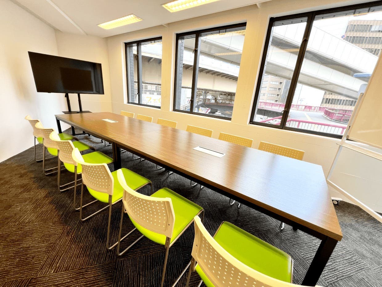 大阪会議室　梅田北新地店　Room D（セルフ設営/当日予約OK）の写真2