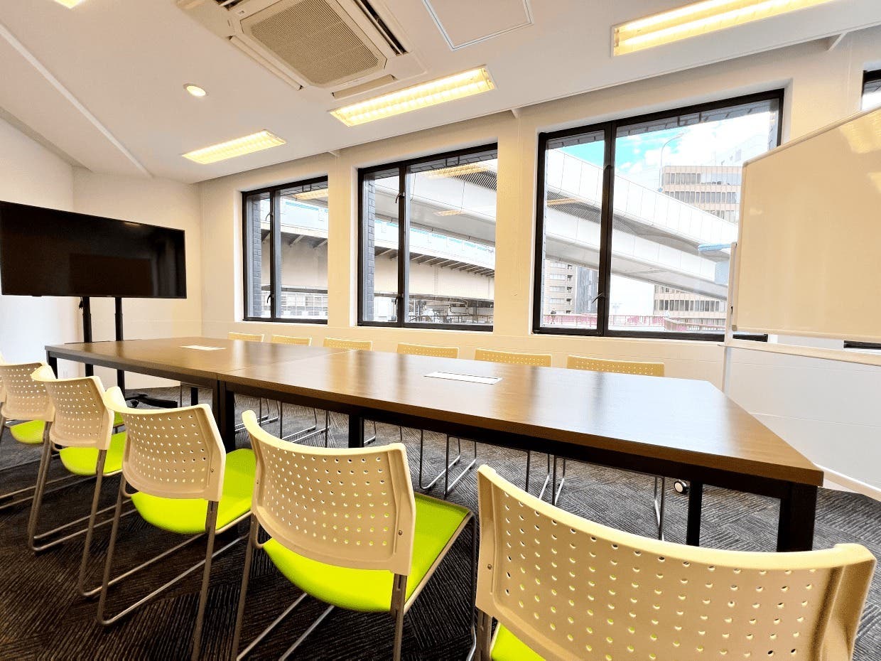 大阪会議室　梅田北新地店　Room D（セルフ設営/当日予約OK）の写真3