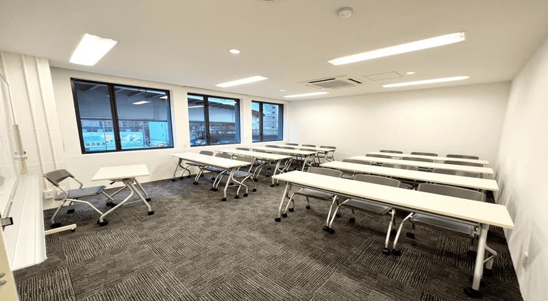 大阪会議室　梅田北新地店　Room C（セルフ設営/当日予約OK）