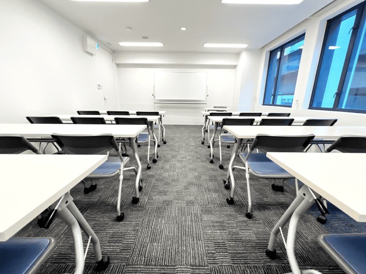 大阪会議室　梅田北新地店　Room C（セルフ設営/当日予約OK）の写真6