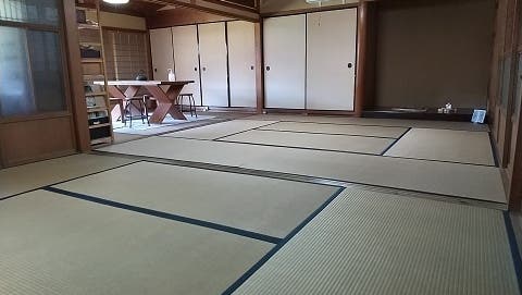 【たねの家】田園風景の中の広々とした古民家多目的スペースの写真1