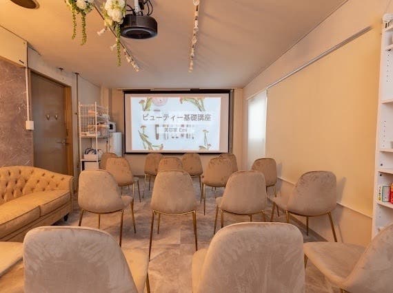 心斎橋駅30秒🌼最大33人24時間利用OK♡大丸心斎橋目の前/120インチ高機能プロジェクター/結婚式二次会♡懇親会♡オフ会の写真24