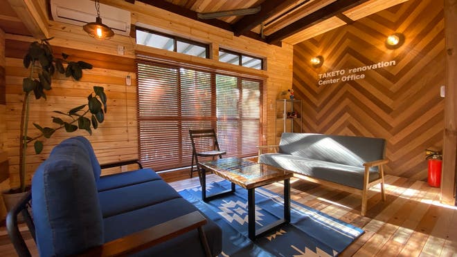 室内に滑り台とブランコがある家族や友人と遊べてゆっくりできる戸建て。の写真1