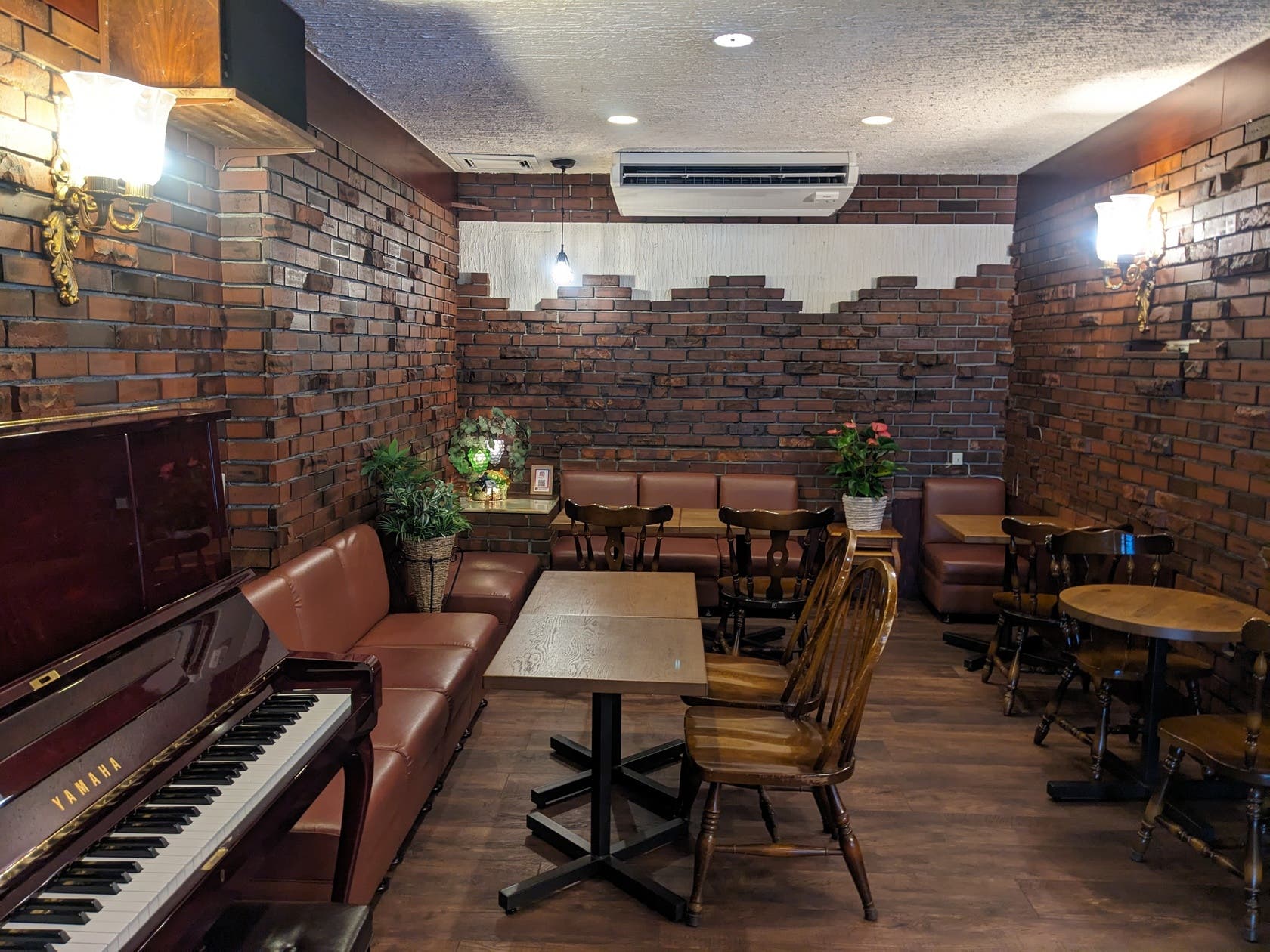【豪華カフェ&バー】50名着席可・豊中駅 徒歩2分・約90㎡（パーティ・2次会・撮影会・レッスン・各種イベント）の写真12