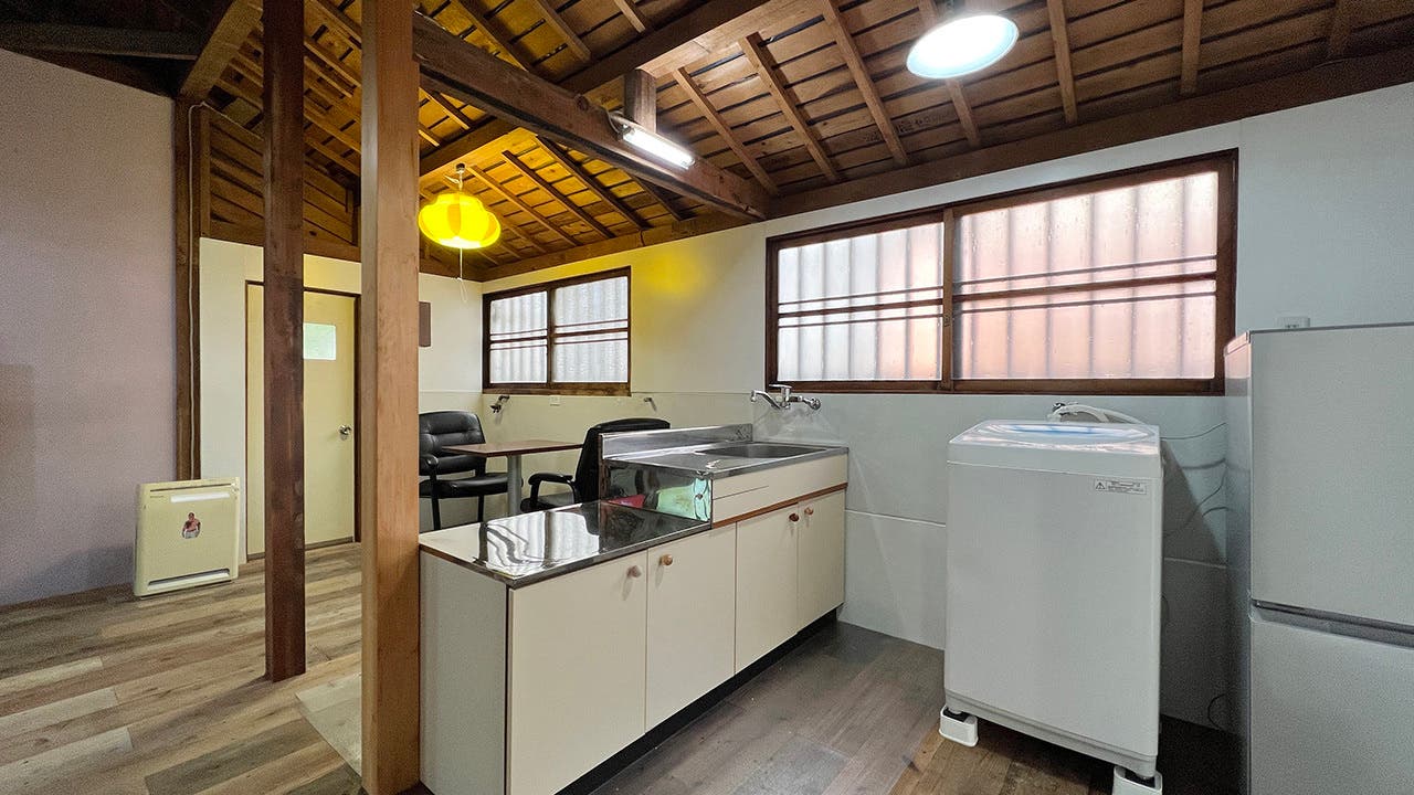 【藤井寺駅から徒歩10分】静かな住宅街にあるパーティーやコワーキング、各種の教室やワークショップにオススメな一戸建てスペースの写真4