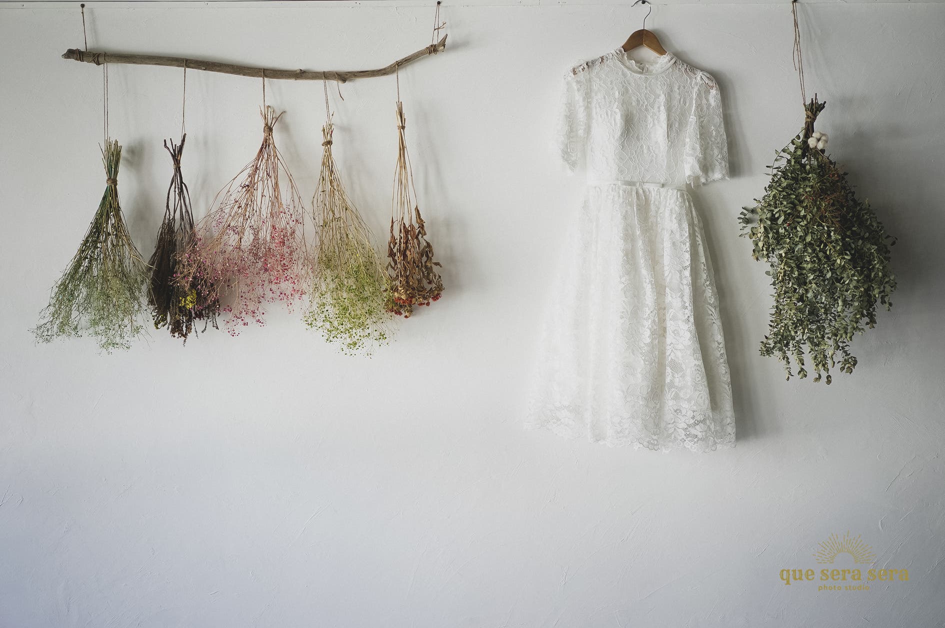 自然光を生かしたノスタルジックなフォトスタジオの写真6