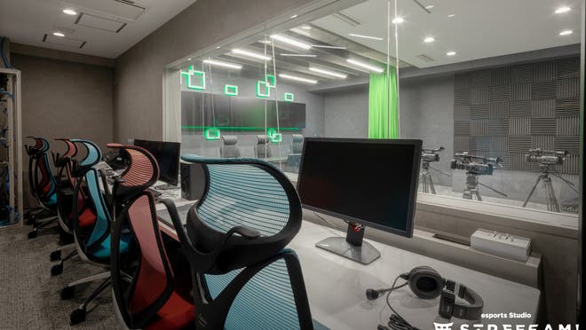 自由が丘徒歩4分、初心者歓迎、手ぶらでOKな機材・専門スタッフ完備のスタジオ ウェビナーからeスポーツ大会まで対応可能の写真4