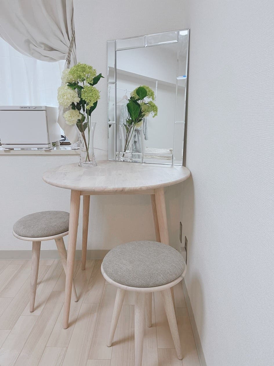 【横浜駅西口】自然光で明るくフェミニンな大人サロンの写真4